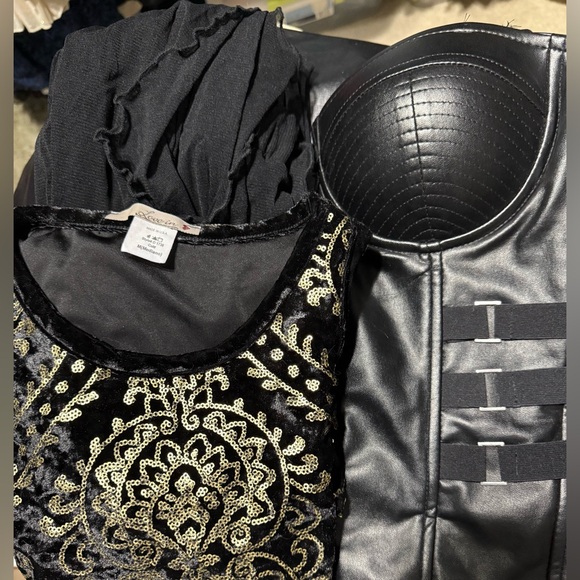 assorted | Tops | Thalias Awesome Bundle 2 For Thalia Only | Poshmark